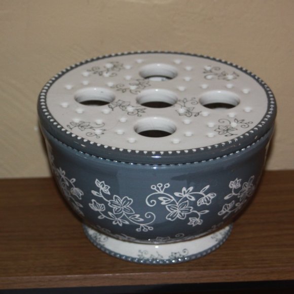 Temp-Tations | Kitchen | Temptations By Tara Floral Lace 5 Quart Bowl ...